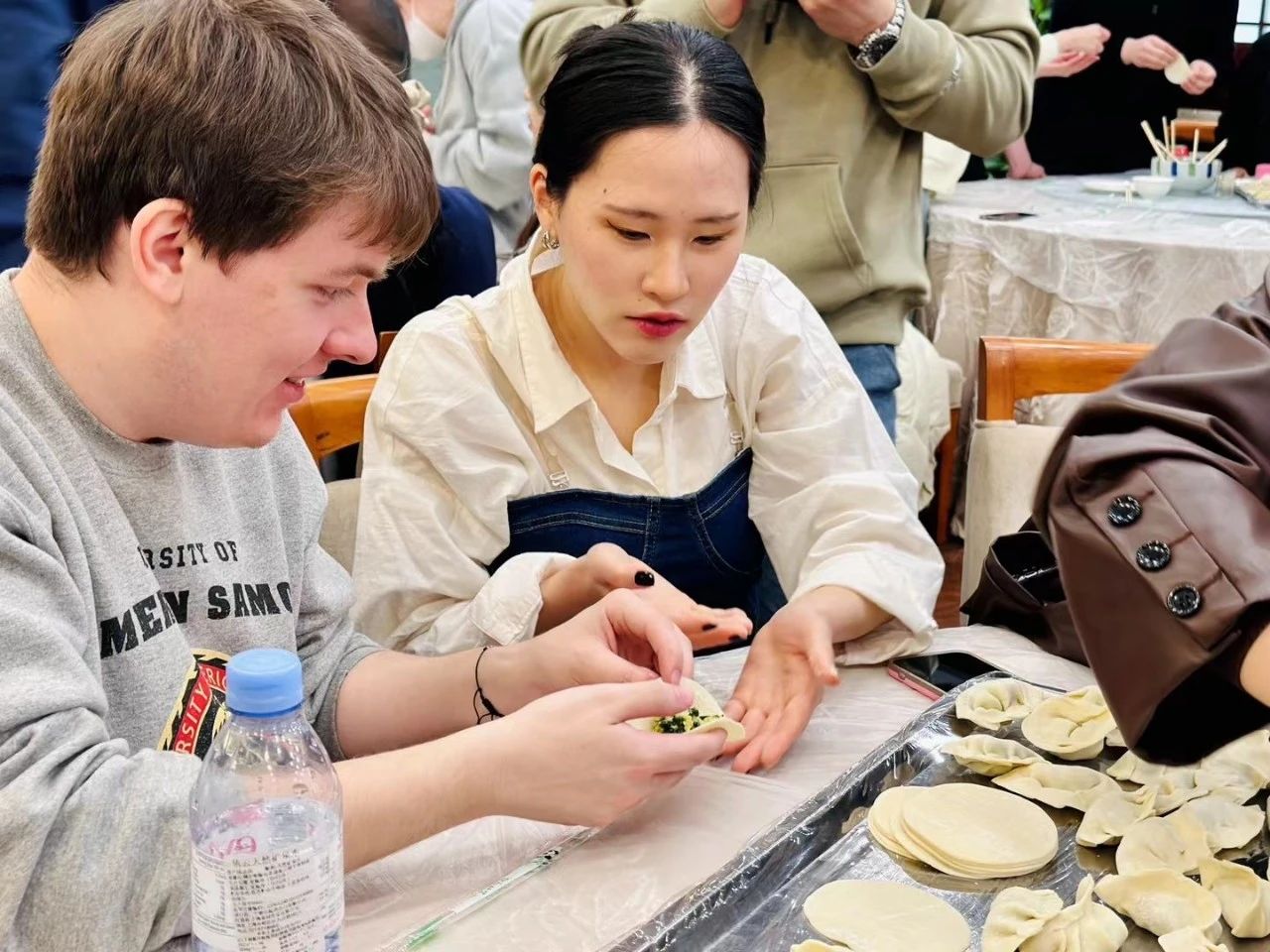 【SHINE】Students enjoy Chinese New Year festivities on campus